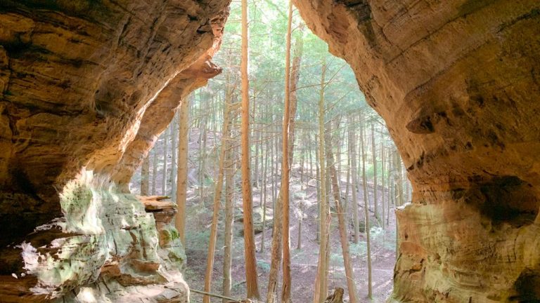 Guide to Hocking Hills State Park | Hikes and Hops